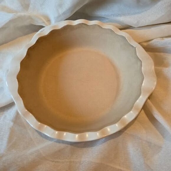 Kitchen | Pampered Chef Disc Pie Pan 9 Deep Scalloped Stoneware New ...